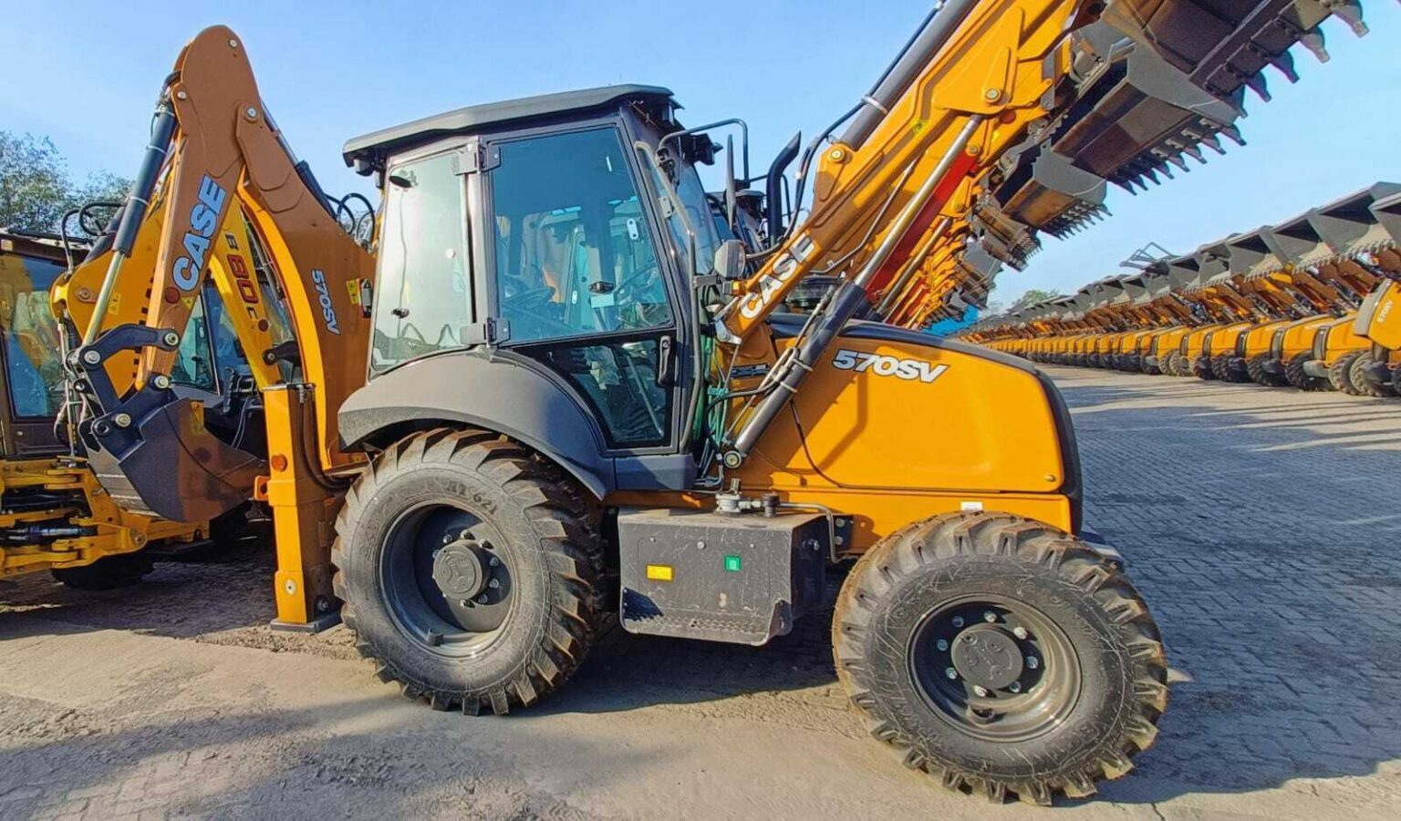 Review thiết bị CASE: xúc đào liên hợp 570SV tích hợp nhiều tính năng ...